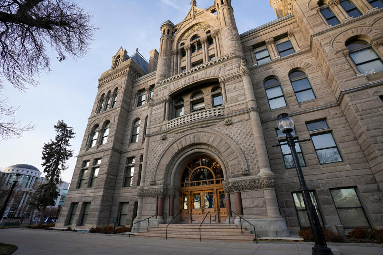 More than 2 dozen residents want to fill SLC’s empty City Council seat ...