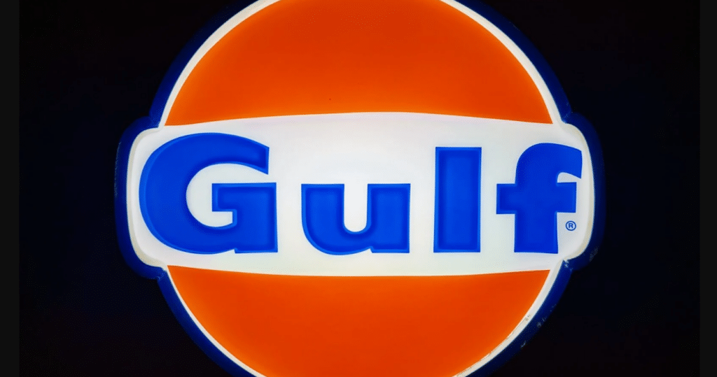 Old Gas Station Signs That Collectors Treasure