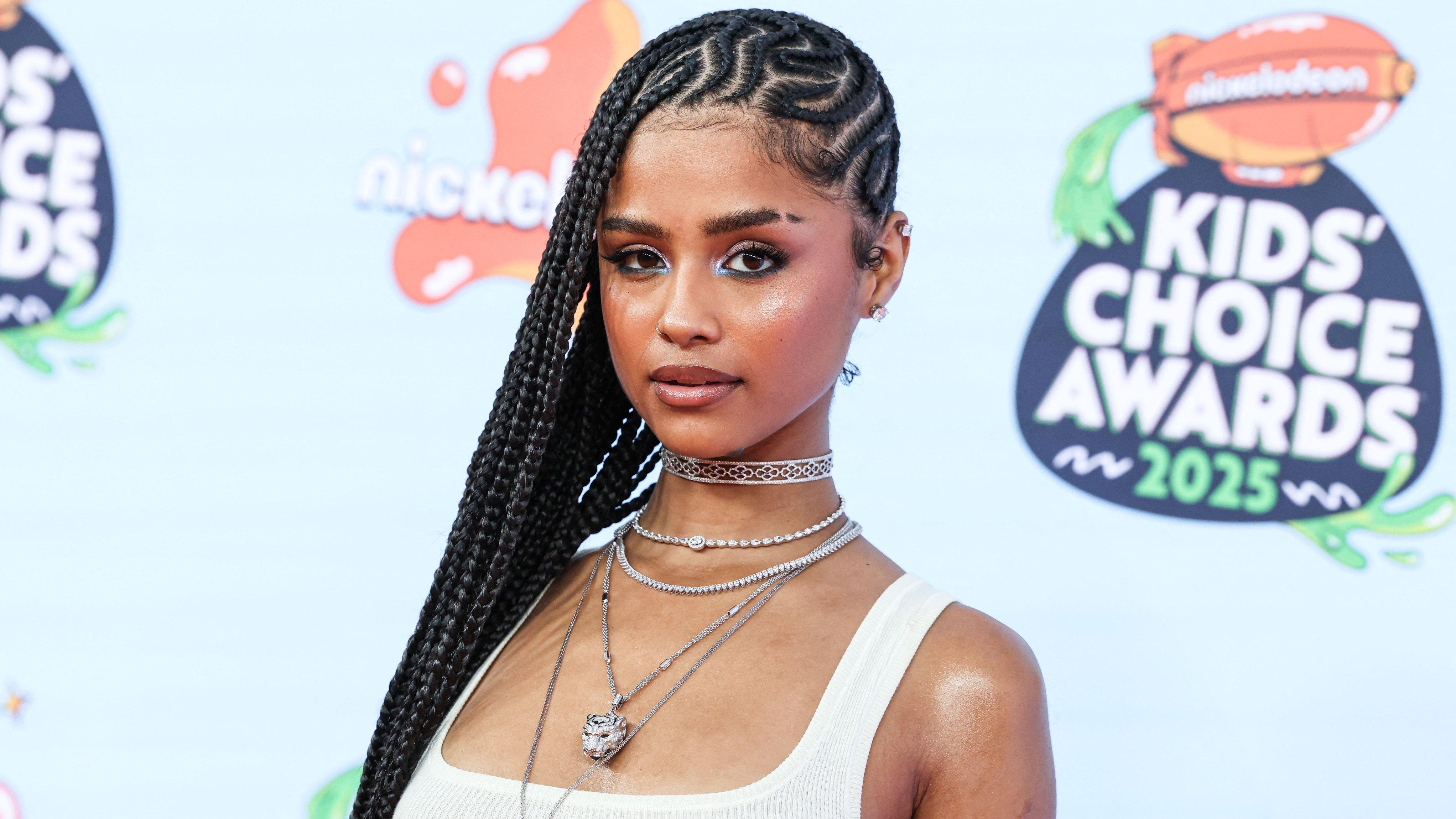 Tyla Shocked Her Fans With Her Unconventional Exit After Performing in ...