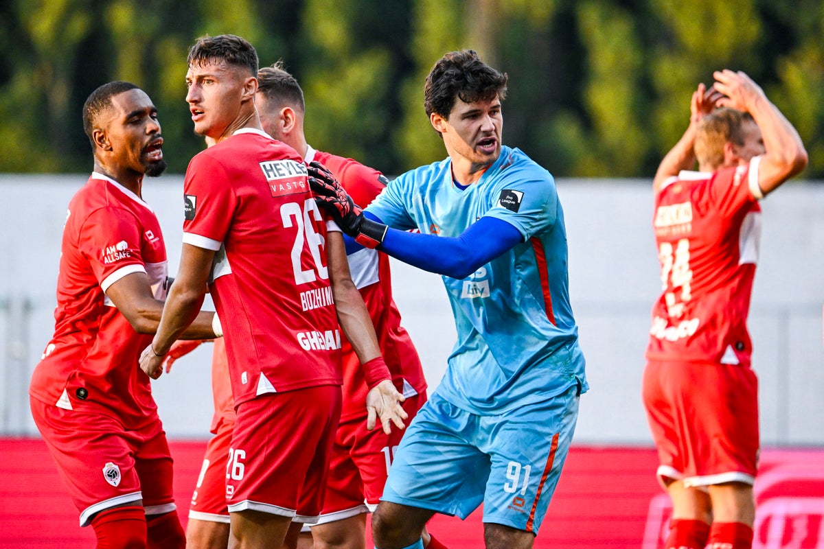 Man United in talks over highly-rated goalkeeper as Andre Onana ...