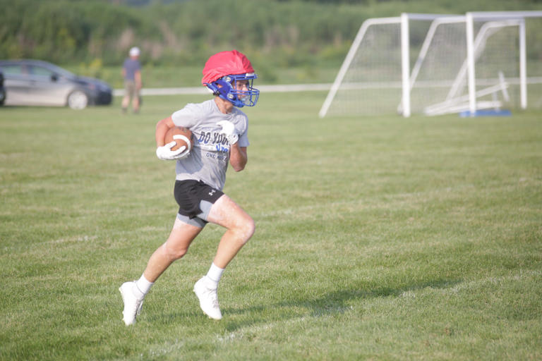 Van Meter football preview: Bulldogs look for another state title