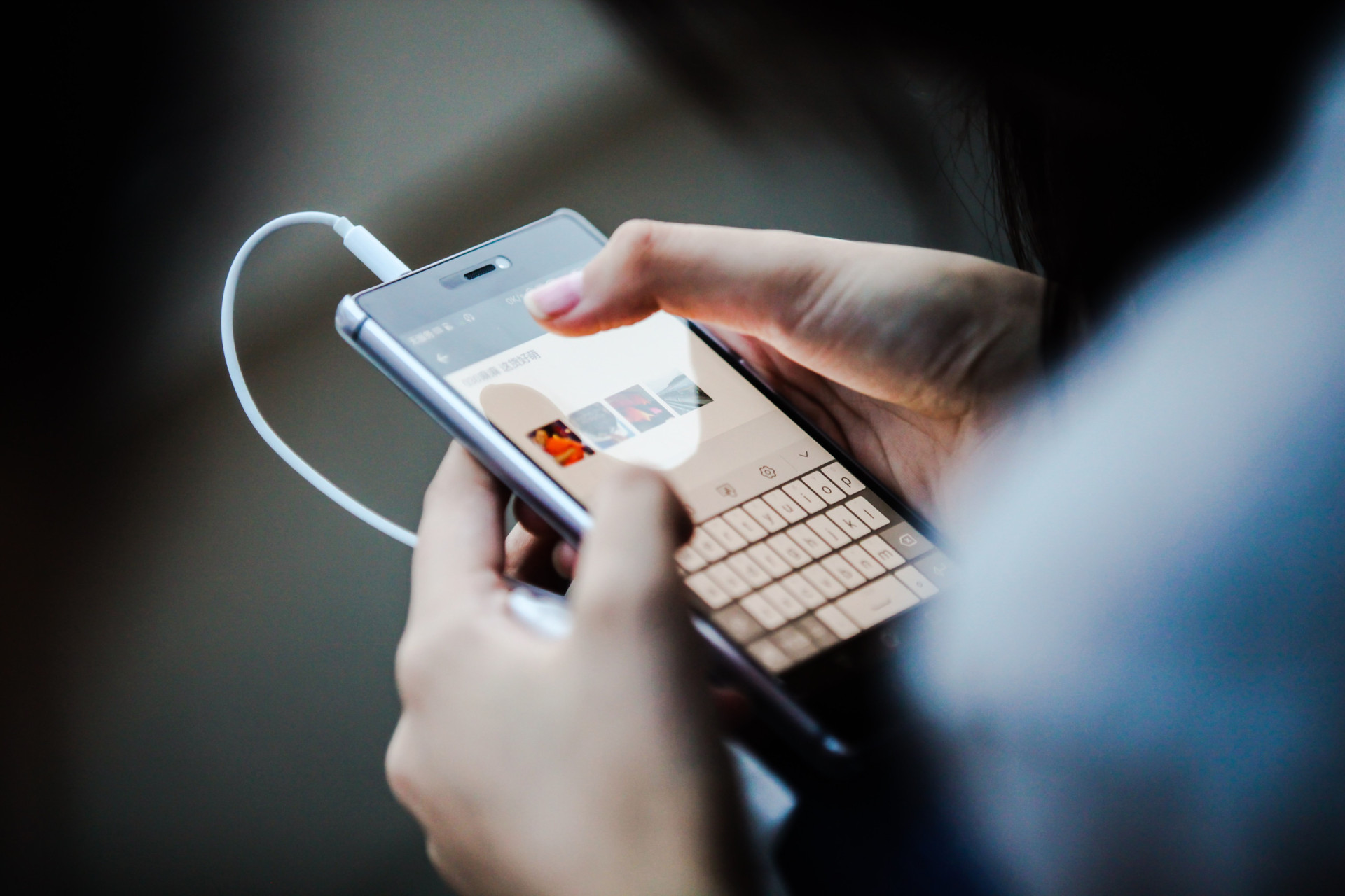 What your texting habits reveal about your attachment style