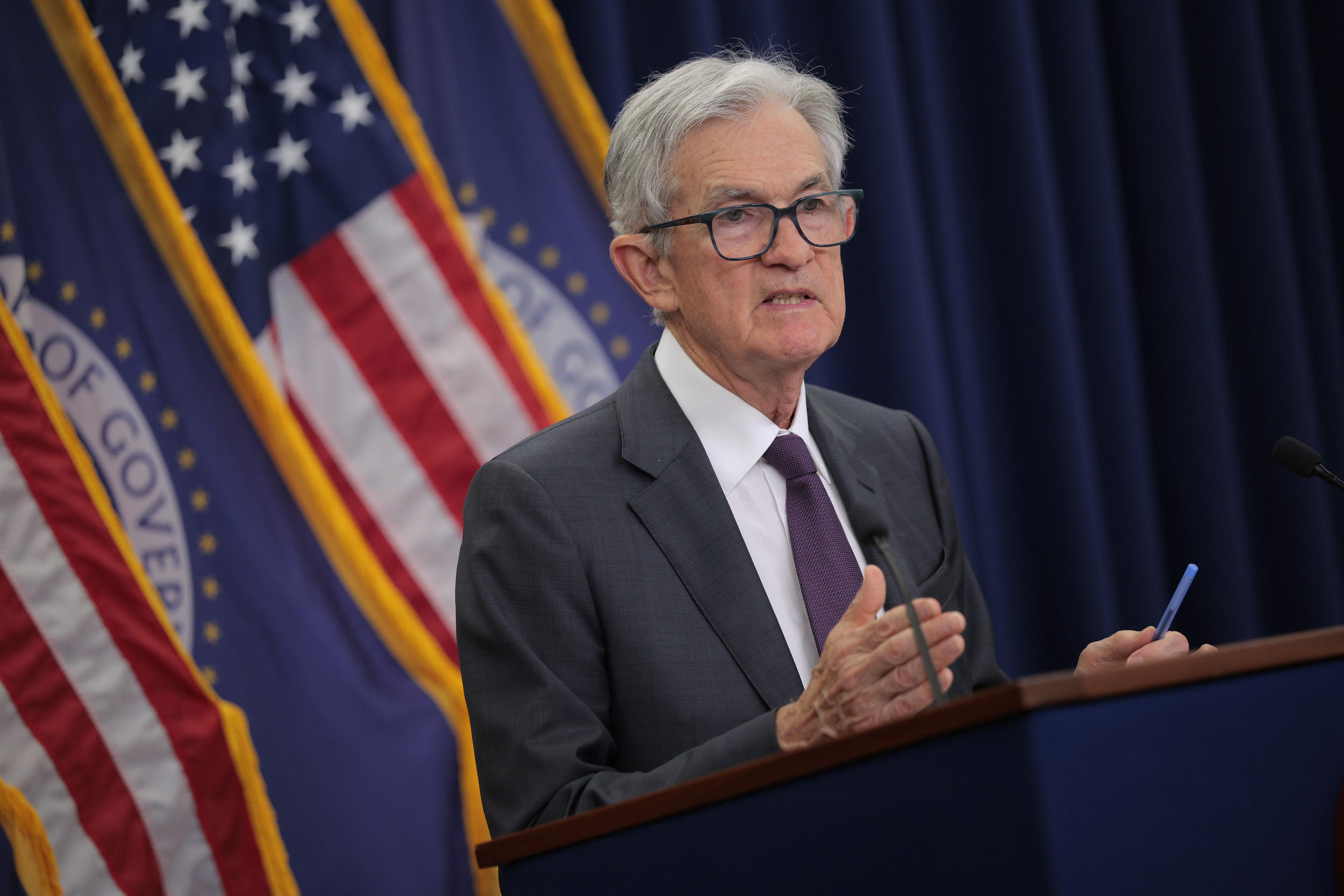 Fed's Powell issues new Trump tariffs warning