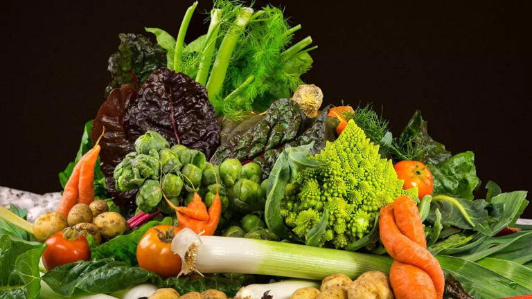 Colon Cancer: Study reveals THIS vegetable can lower your colorectal ...