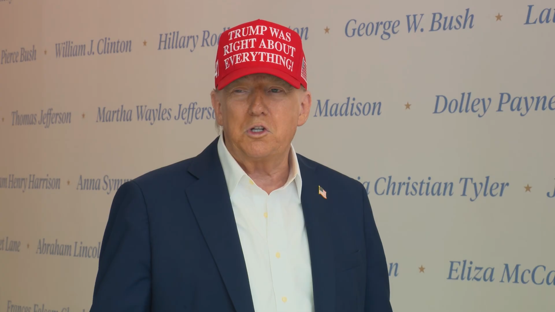 '90% In Favor Of What I'm Doing': Donald Trump Throws Out Fake Poll ...