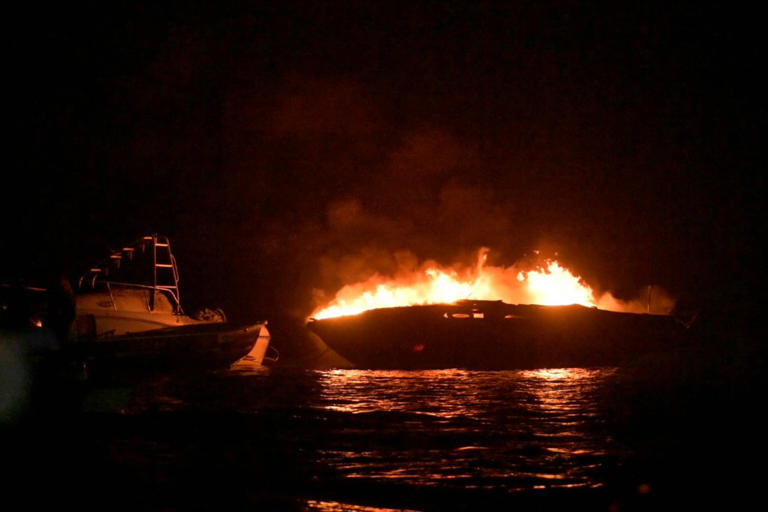 Long Island seafood restaurant, boats go up in flames as Hurricane Erin ...