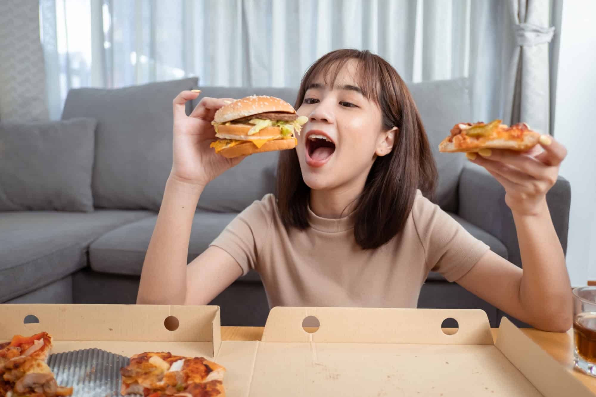 11 things guests do in hotels that staff instantly notice