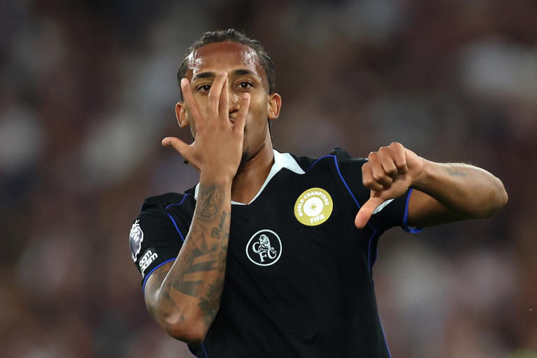 West Ham vs Chelsea live: Captain Jarrod Bowen ‘fuming’ at hosts ...