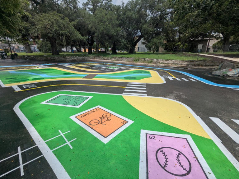 New bicycle traffic garden opens at east Austin park