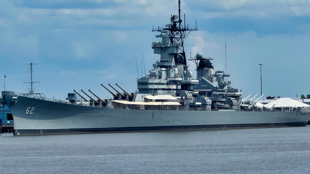 Come aboard USS New Jersey: The Iowa-class battleship that could fight ...