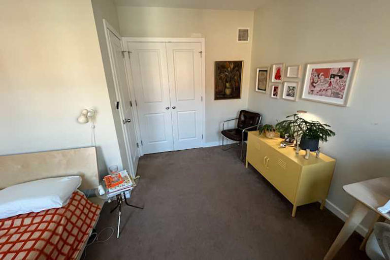 See How a Stager Transformed a Blank-Slate Bedroom into a Dreamy Blue ...