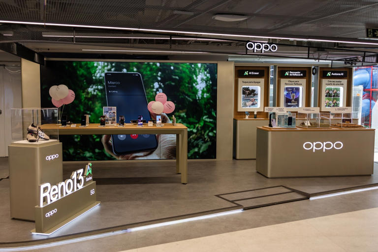 Apple Claims Ex-Employee, China’s Oppo Stole Trade Secrets