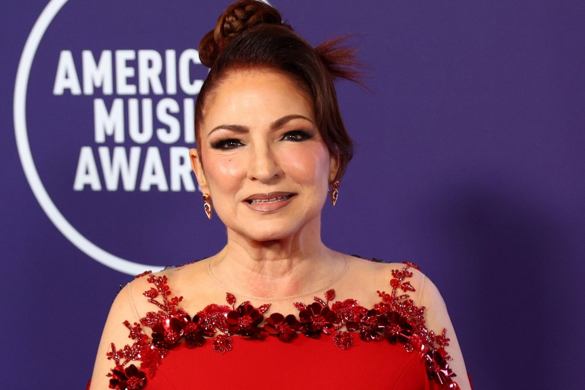 Watch: Gloria Estefan marks 40 years of 'Conga' with 'GMA' performance