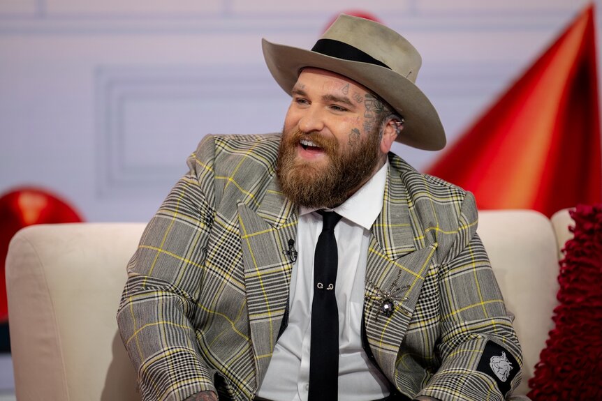 The Words Teddy Swims' Dad Said that Encouraged Him to Go After Music ...