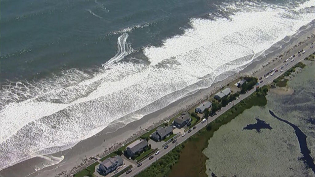 Multiple people rescued from rip currents on Rye, New Hampshire, beach