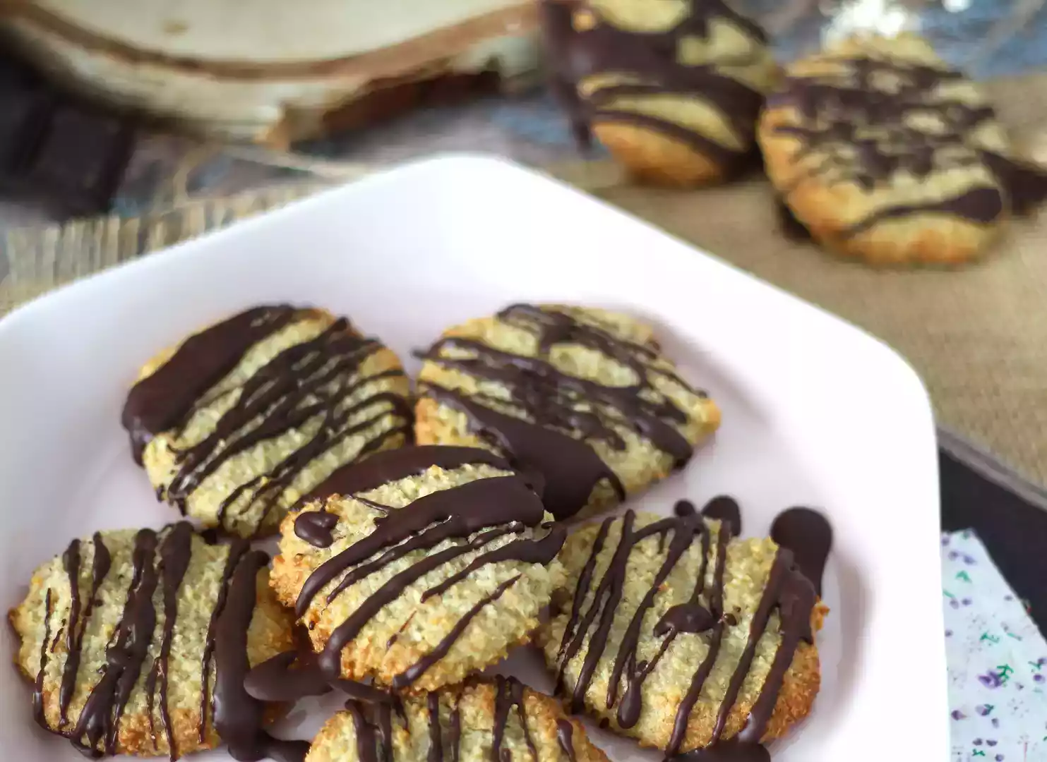 Okara oat cookies with chocolate