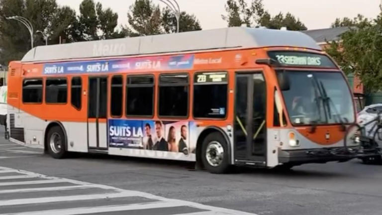 Buses with fine automation technology are being tested in Los Angeles ...