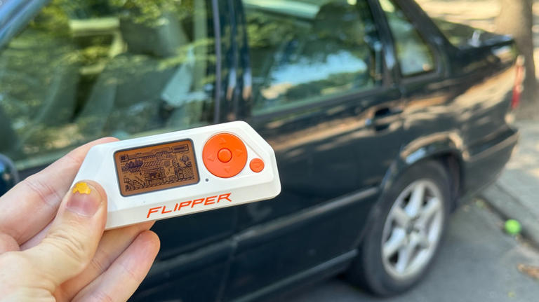 Hackers Can Use The Flipper Zero To Unlock Cars, But The Device Itself ...