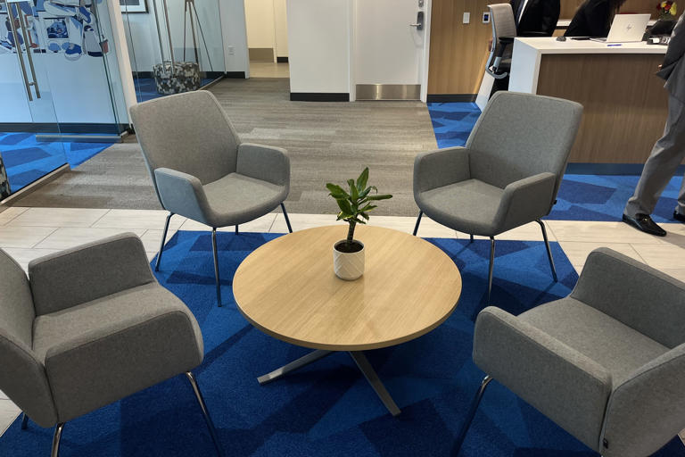 Another bank branch opens in Charlotte