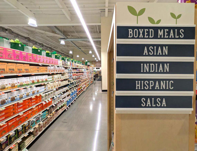 Sprouts grocery store expands to Charlotte suburbs for the first time