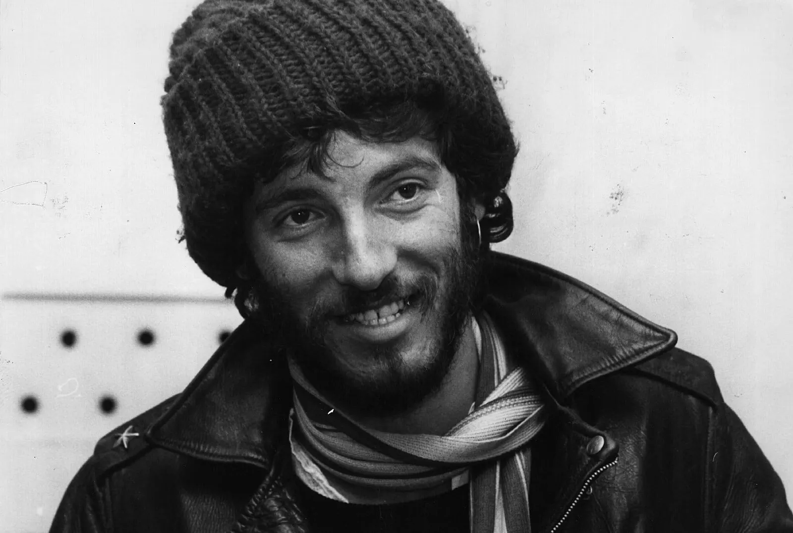 Bruce Springsteen Drops First Official Release of 1975 Outtake Recorded ...