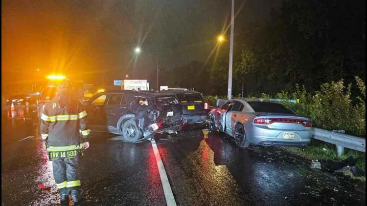 Maryland state trooper pinned between 2 cars during traffic stop