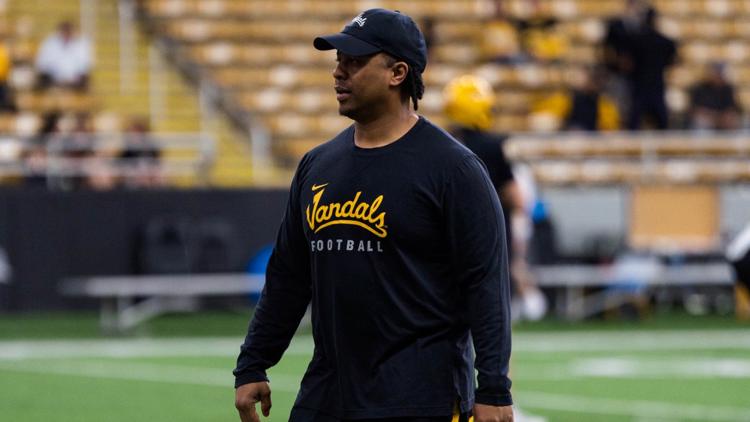 Thomas Ford Jr. prepared to lead reloaded Vandals back to playoffs
