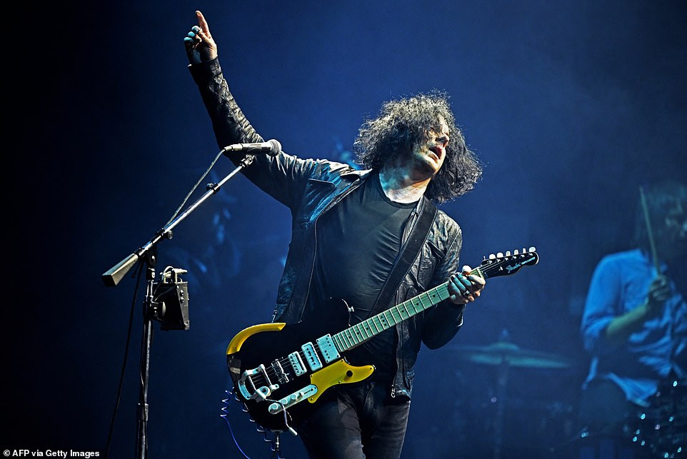 Rocker hits back after White House calls him 'washed up'