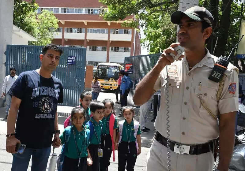 Schools get more bomb threats, fourth this week