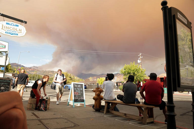 Pickett Fire Calistoga updates: Evacuations still in effect