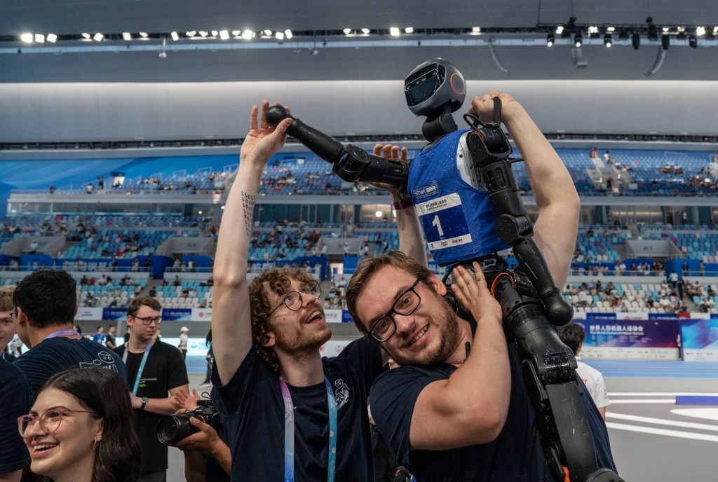 26 surreal pictures from the world’s first humanoid robot games