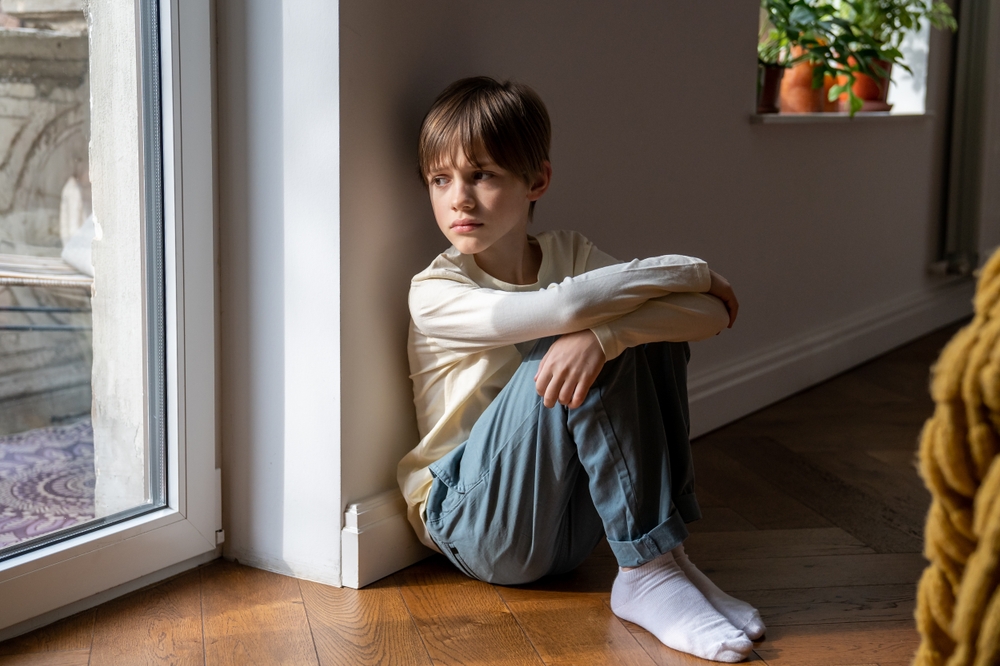6 Behaviors Men Show When They Grew Up Without Their Father's Validation