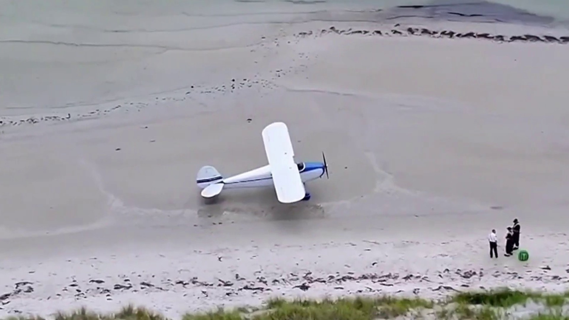 Small Plane Makes Emergency Landing on Cape Cod Beach