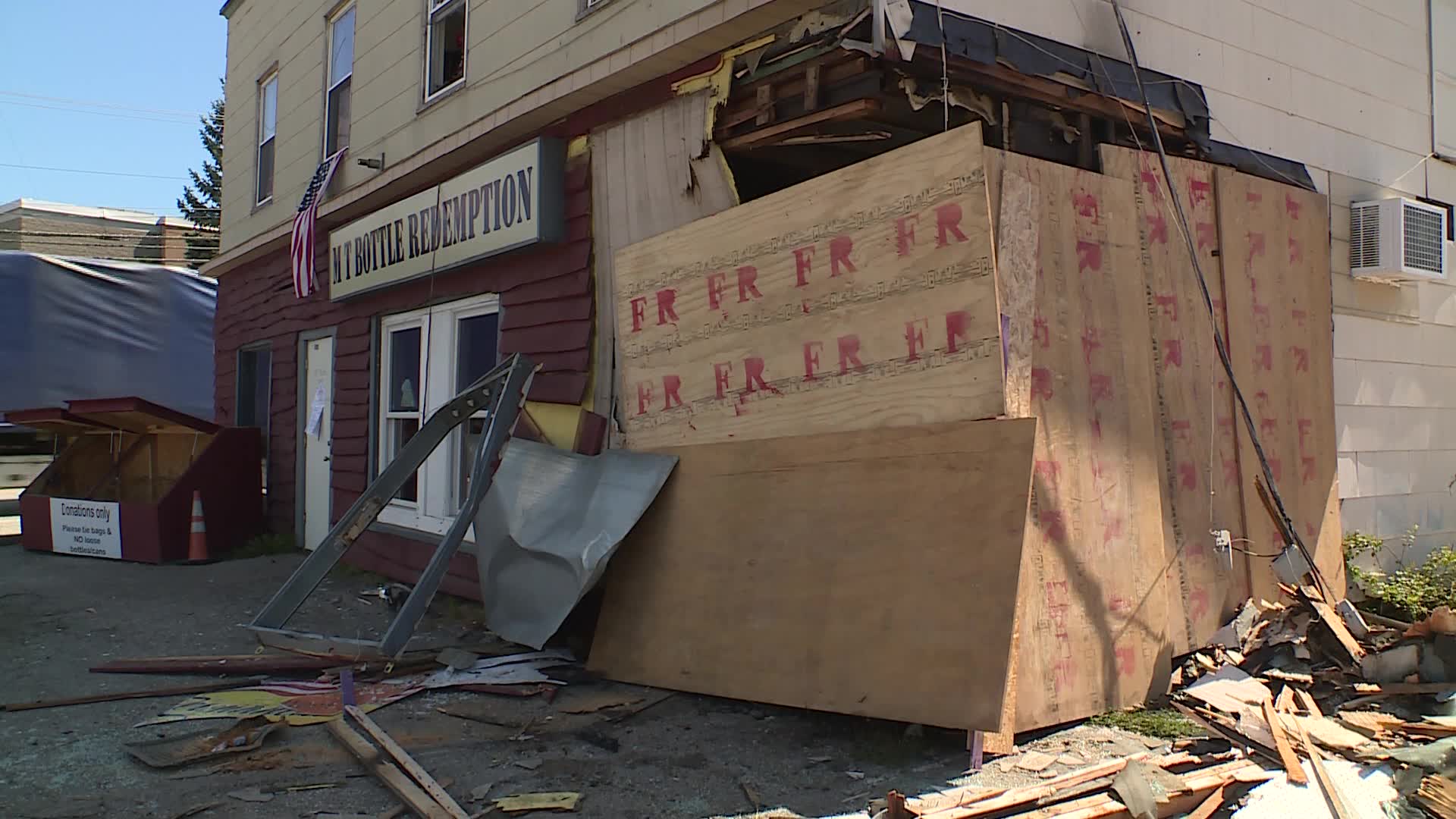 Driver charged after crashing into Lewiston redemption center at high ...