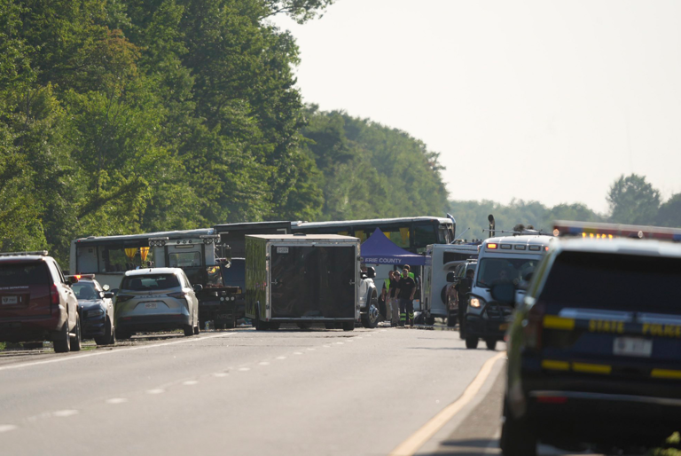 Deadly tour bus crash disrupts NY Thruway traffic: What drivers should know