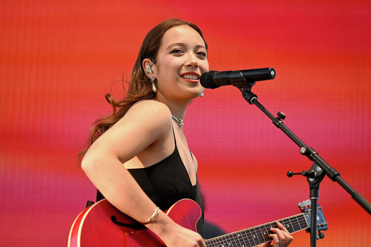 ‘A Very Laufey Day' returns to the Bay Area. It was just ‘A Matter of Time'