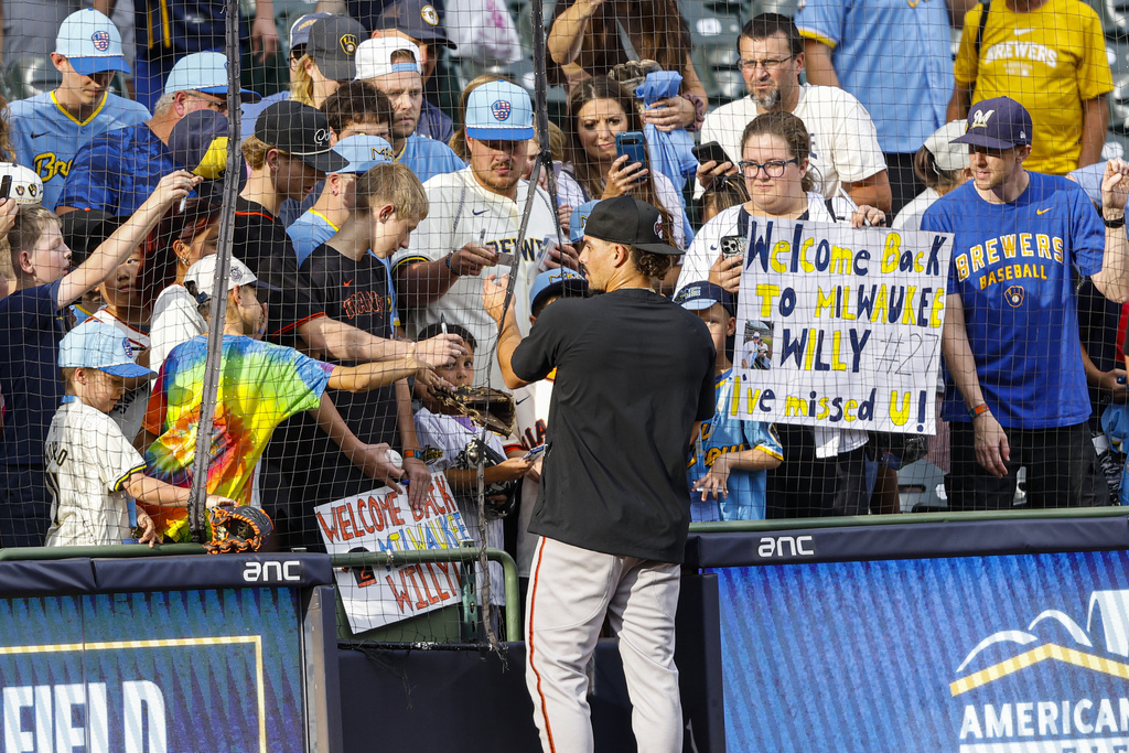 Giants' Willy Adames returns to Milwaukee and homers twice against his ...