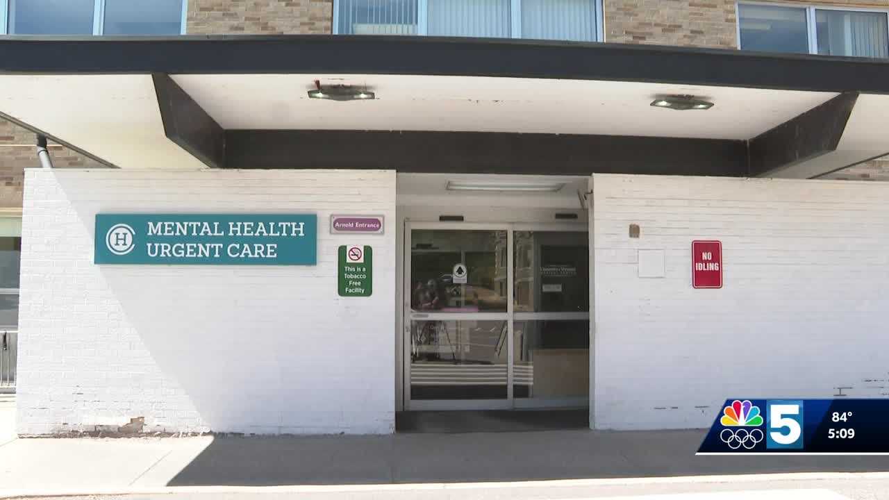 Rep. Becca Balint tours Howard Center's mental health urgent care