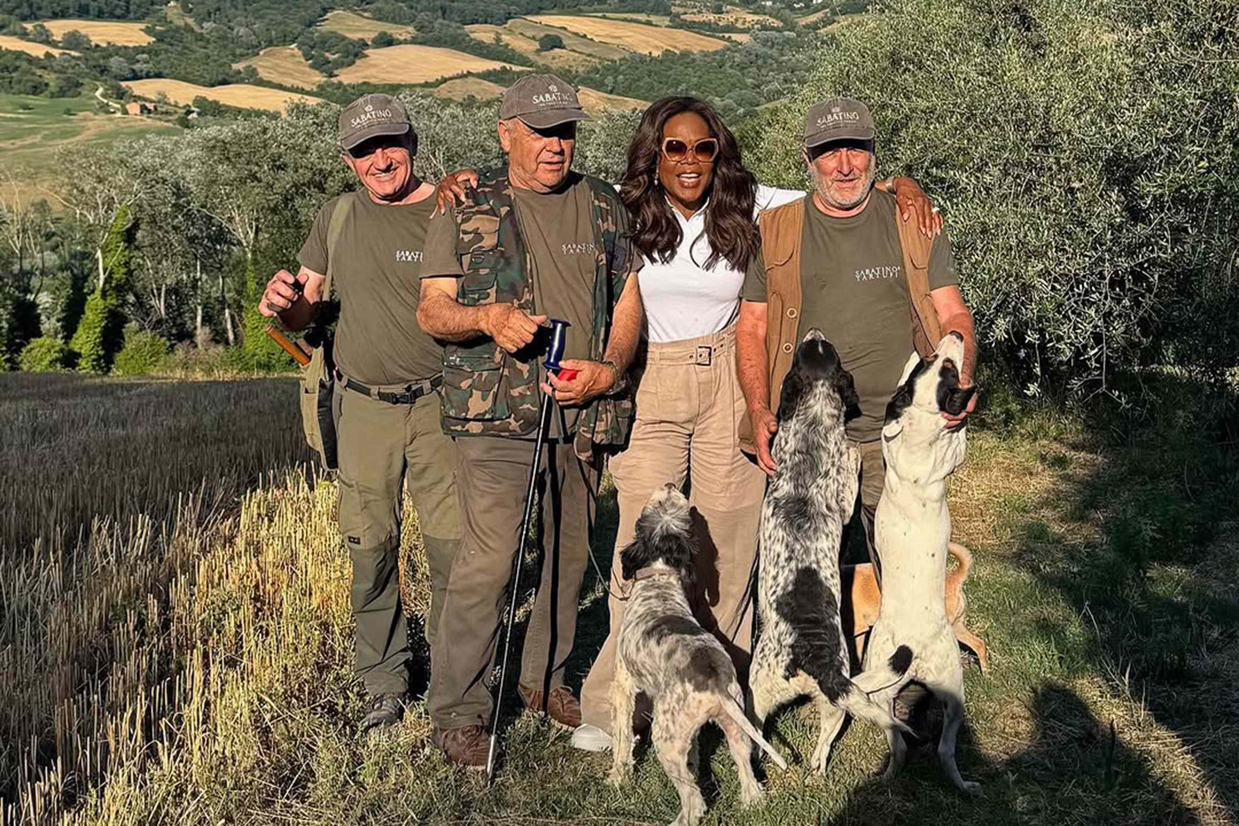 Oprah's Pants Have 1 Clever Detail That Instantly Makes Them More ...
