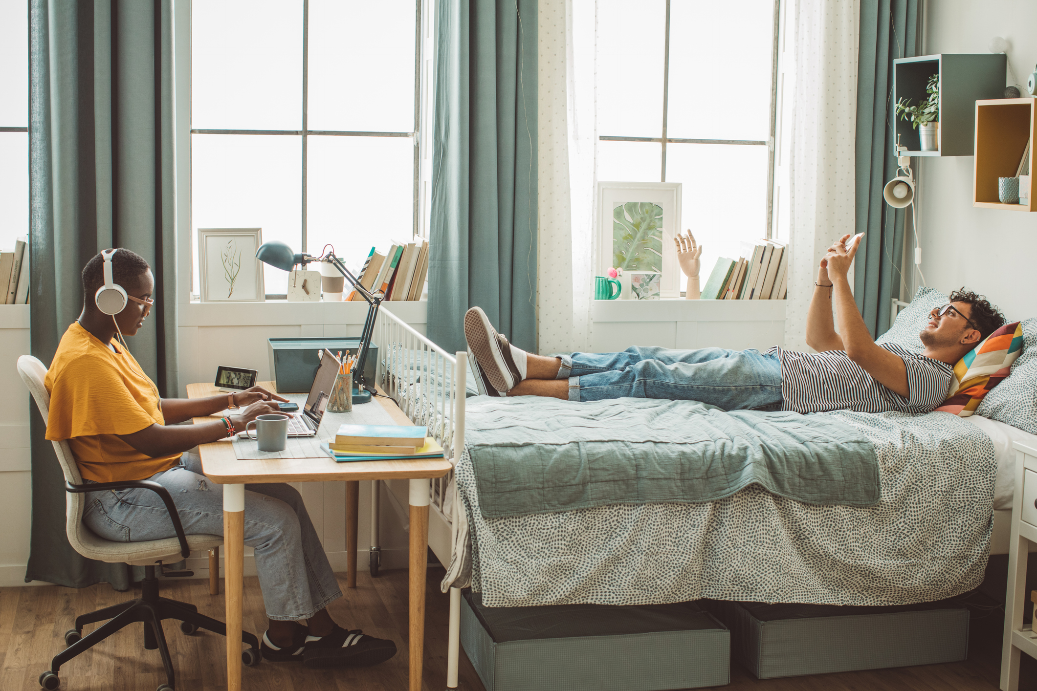 11 Dorm Decor Ideas for Guys to Create a Personalized Space