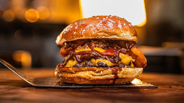 This Is Why David Chang Refuses To Grill His Burgers