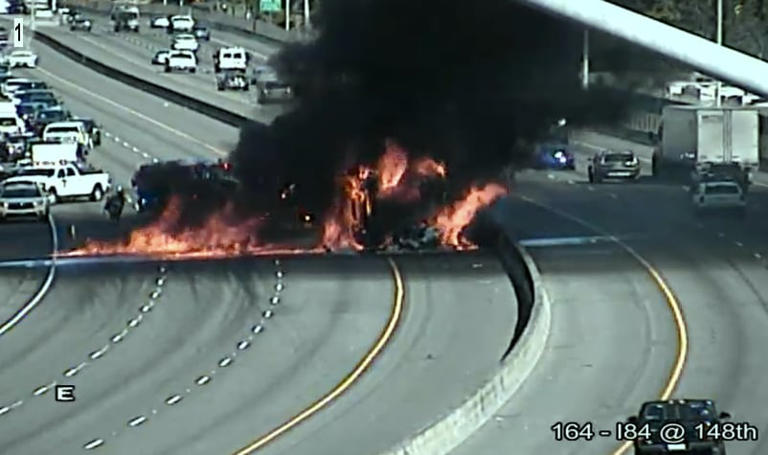 I-84 West reopened after vehicle fire in NE Portland