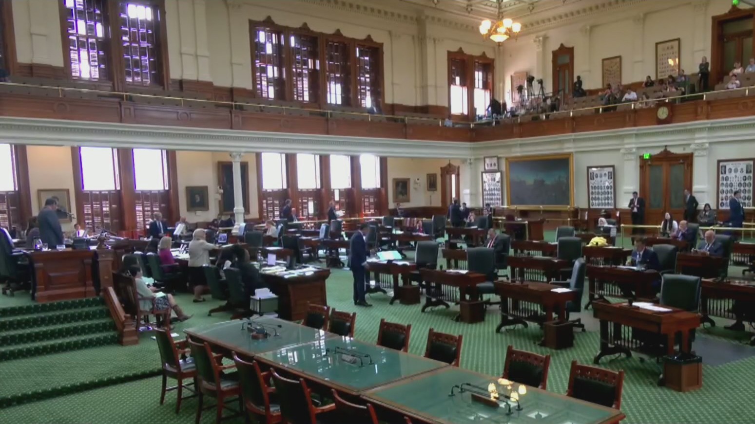Texas Senate redistricting debate sparks filibuster over fairness concerns