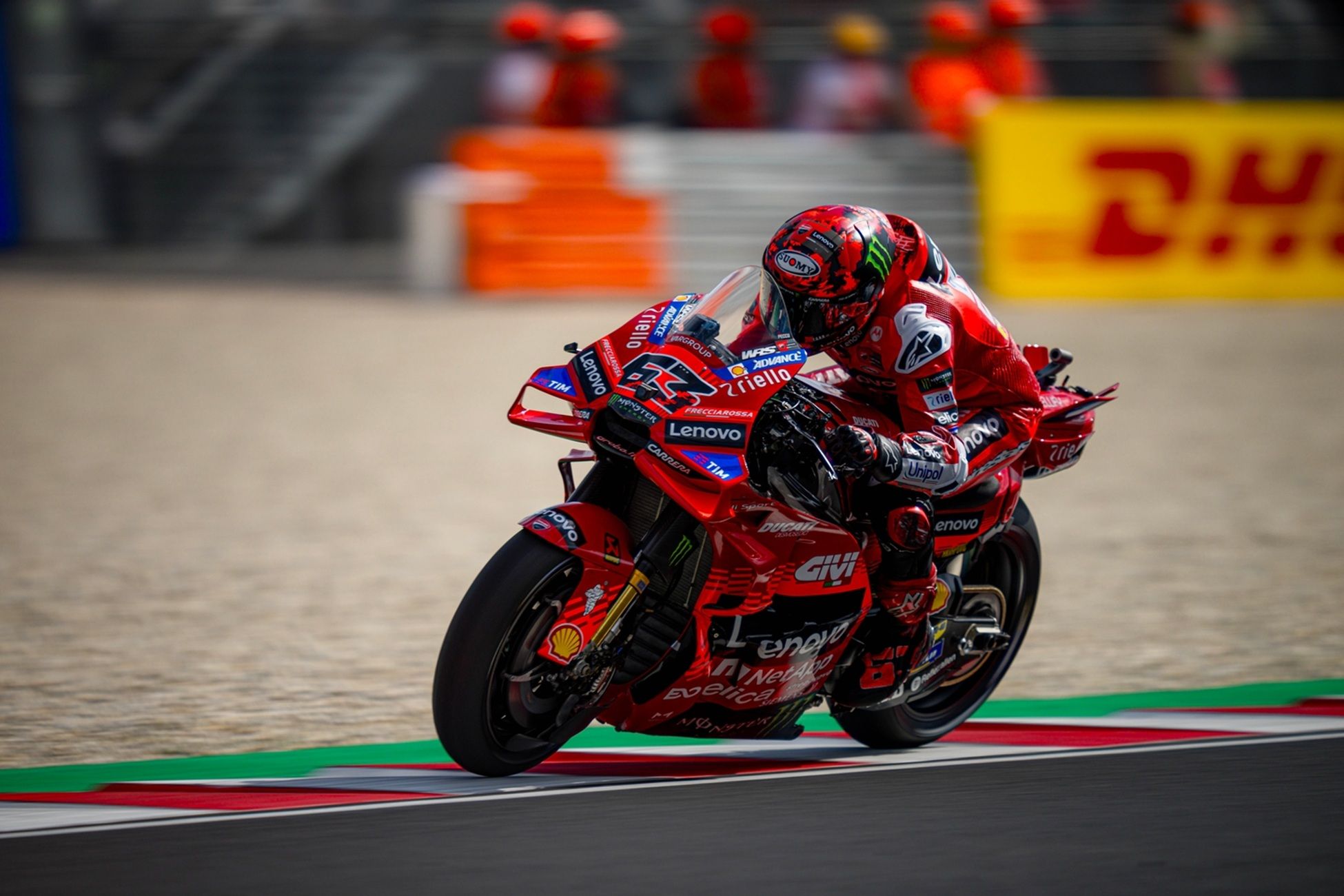 Rival Valentino Rossi Pasang Badan Performa Jeblok Francesco Bagnaia di ...