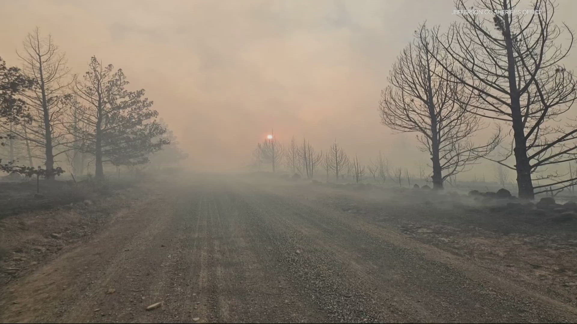 Level 3 evacuation orders issued as fire burns in central Oregon