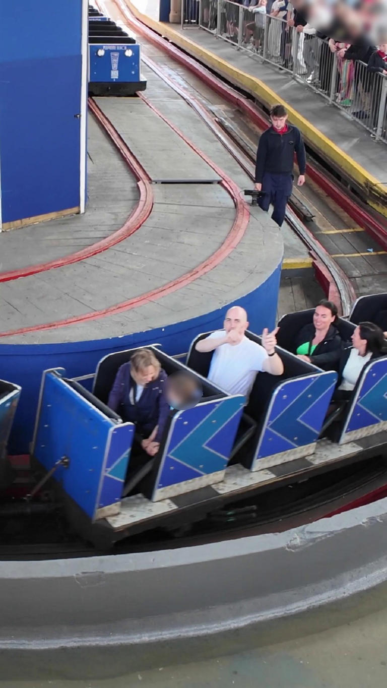 Roller coaster fanatic breaks world record for most head-spinning rides ...