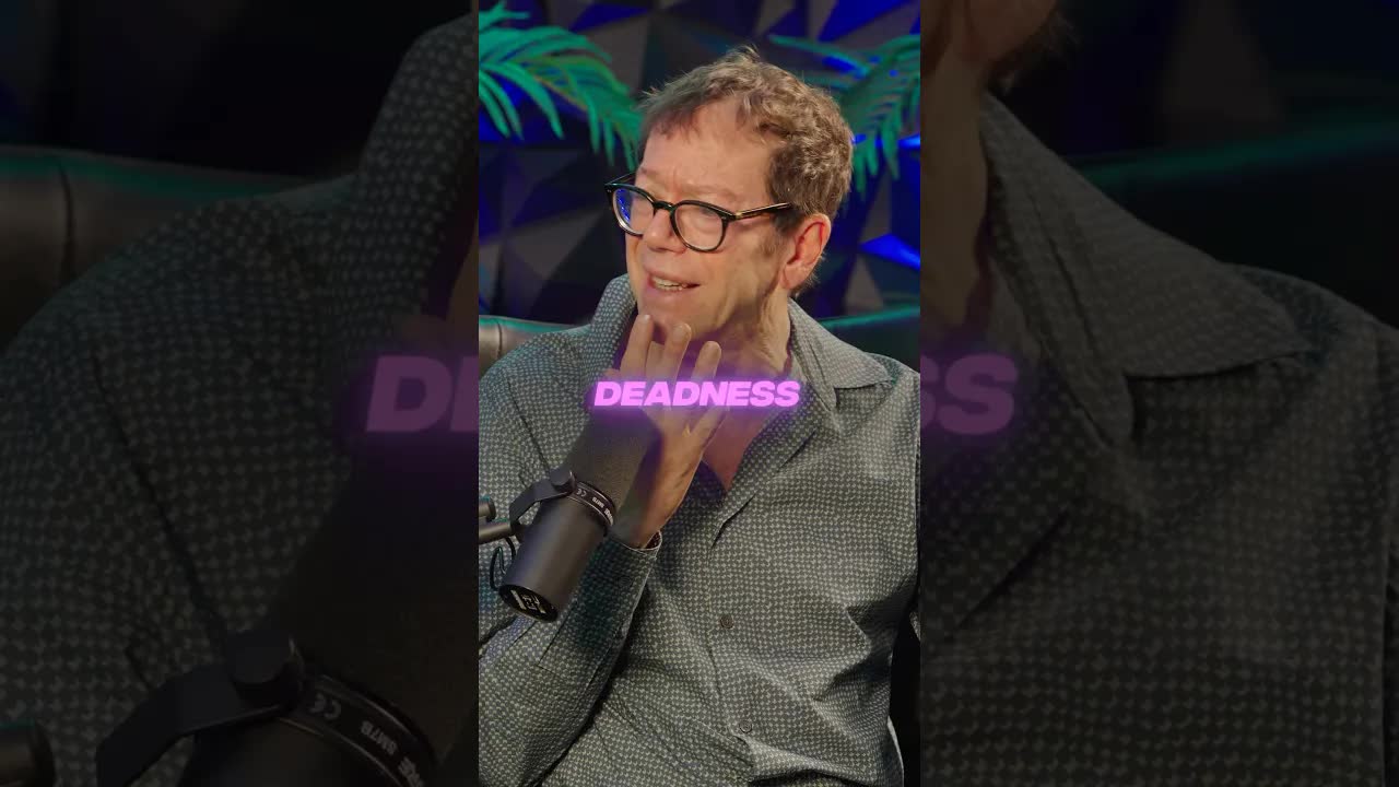 Narcissists have dead eyes and demonic smiles