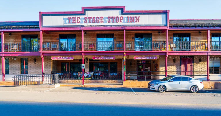 This Tiny Town in Arizona Feels Like a Living Time Capsule