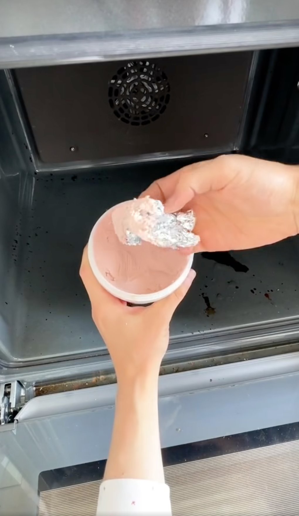 Oven cleaning hack