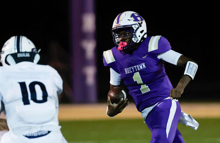 Ole Miss commit Corey Barber shines as Clay-Chalkville defeats Hueytown